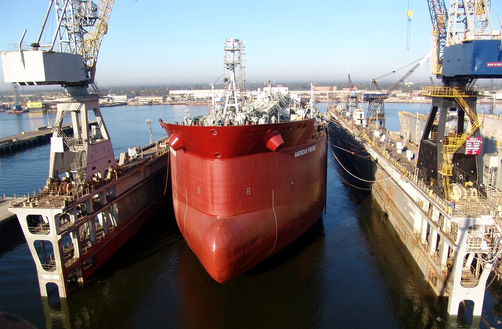 Tankowiec wynajęty za 100 tys. dolarów dziennie | PortalMorski.pl