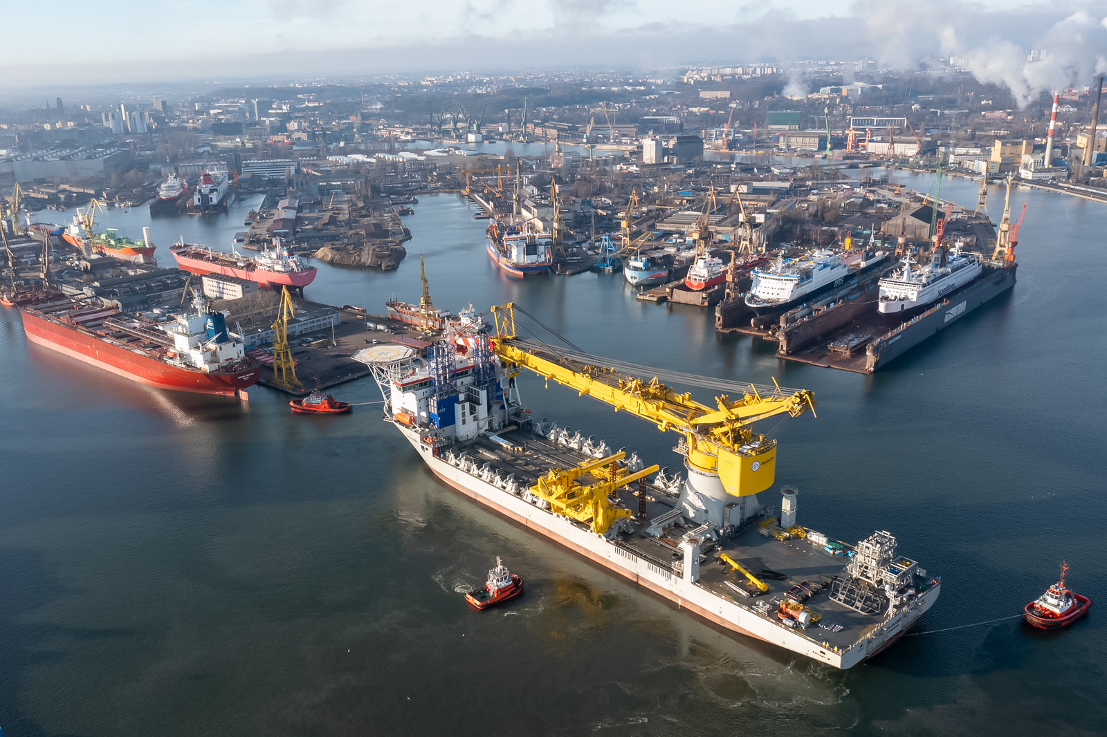 Les Alizés zawinął do Remontowej | PortalMorski.pl