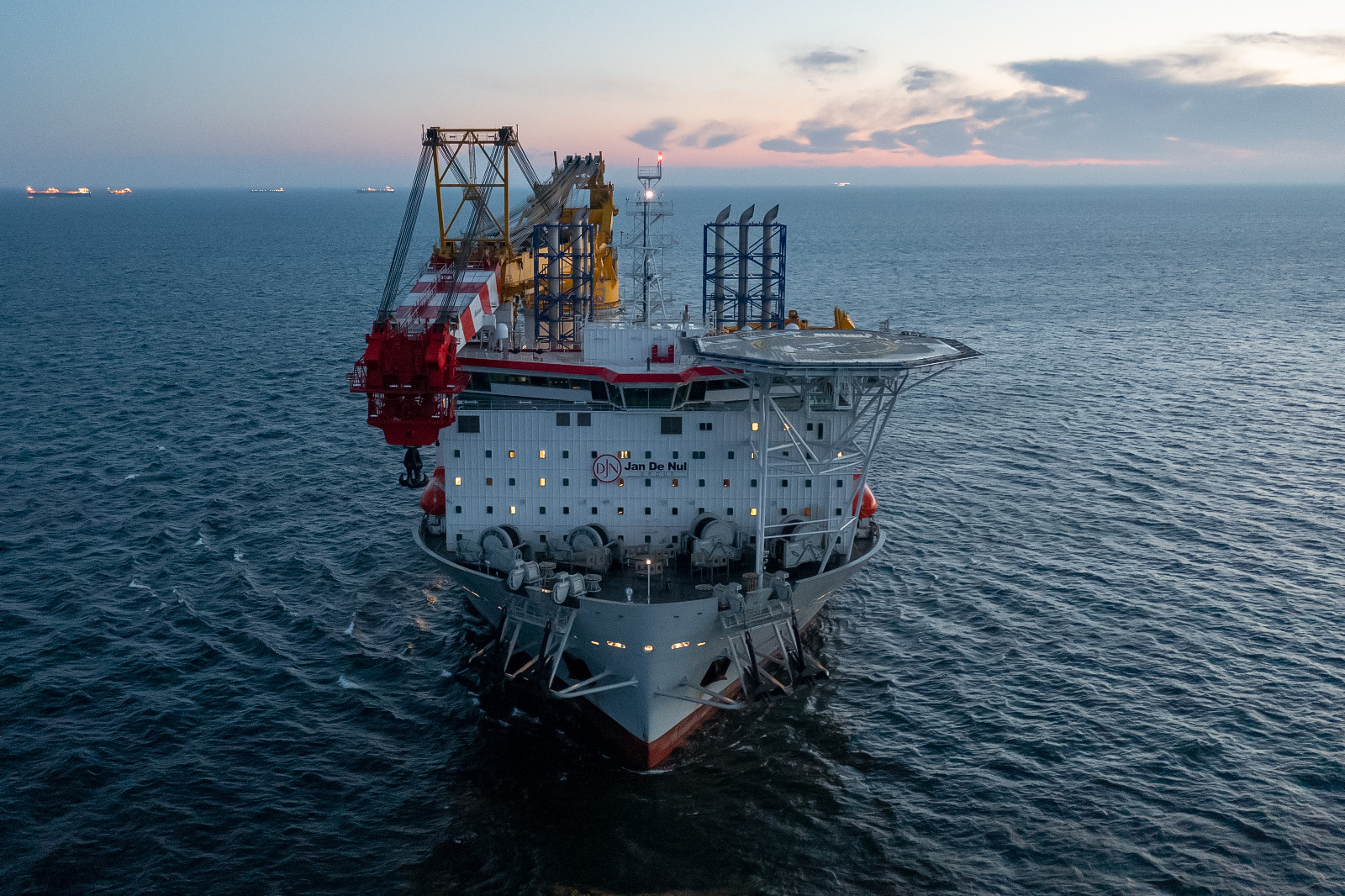 Les Alizés zawinął do Remontowej | PortalMorski.pl