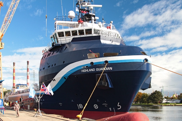 Chrzest statku typu PSV Highland Defender w Remontowa Shipbuilding SA ...