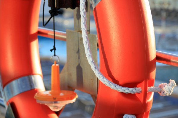 Trzech członków załogi przeżyło eksplozję na FPSO | PortalMorski.pl