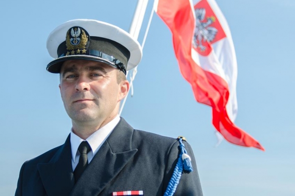 Nowy Dowódca okrętu ratowniczego ORP Lech | PortalMorski.pl